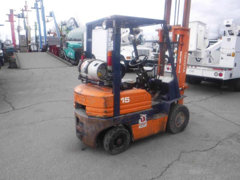 1975 Toyota 42-5FG15 3 stage Forklift Propane | Repo.com