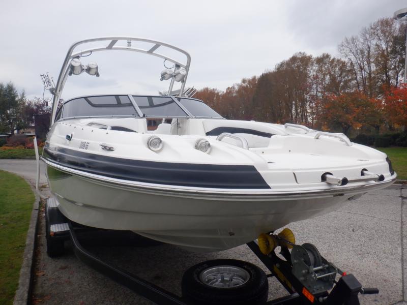 2009 Larson Escape 254 Deck Boat with Trailer | Repo.com