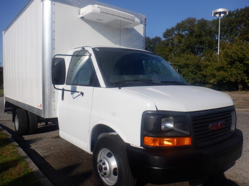 2008 GMC Savana G3500 14 Foot Reefer Cube Van | Repo.com