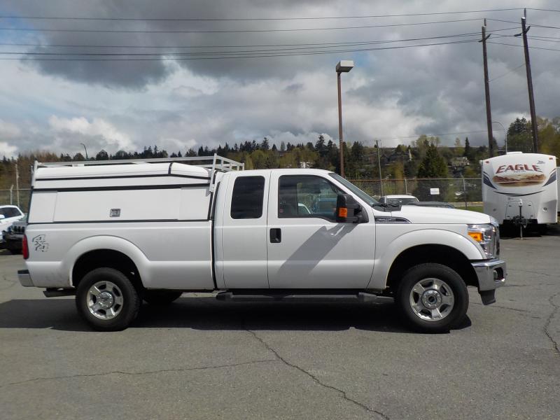 2016 Ford F-250 Sd Xlt with Service Canopy & Ladder Rack | Repo.com