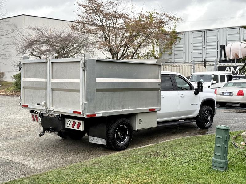 2021 Chevrolet Silverado 3500HD LT Crew Cab 4x4 9-Foot Dump Truck ...