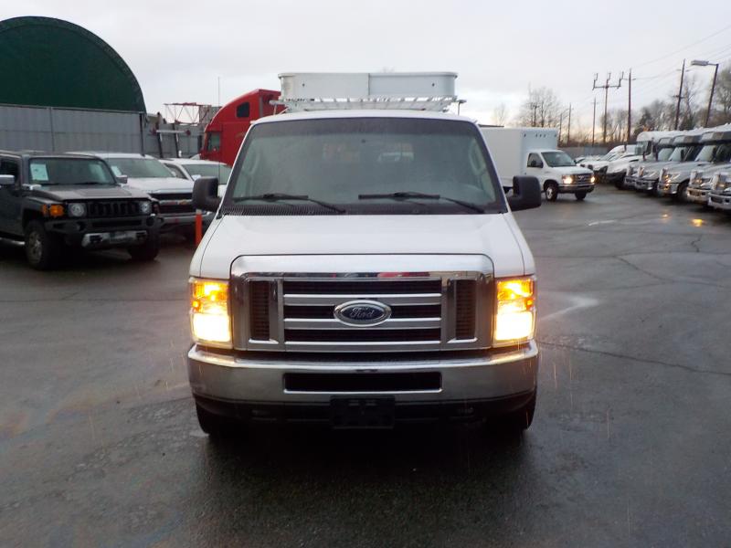 2008 Ford Econoline E-350 Extended 15 Passenger Van with Roof Rack ...
