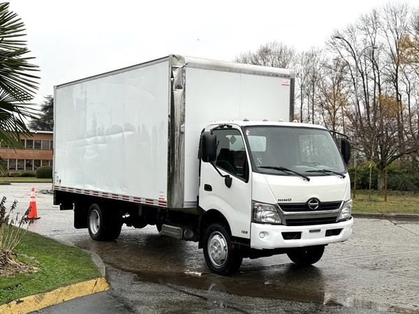 2019 Hino 195 18-Foot Cube Van with Power Lift Gate | Repo.com