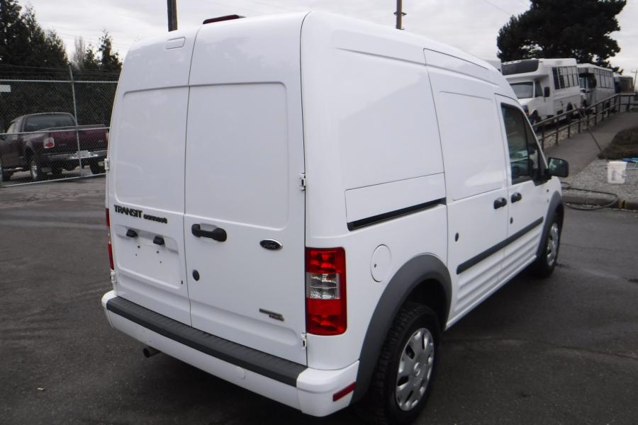 2013 Ford Transit Connect XLT Cargo with Bulkhead Divider | Repo.com