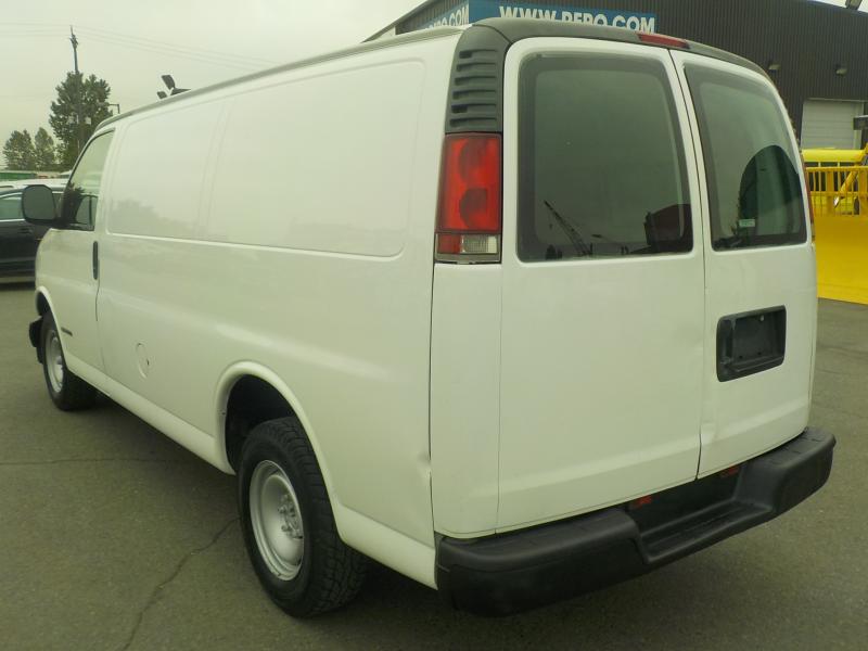 2000 Chevrolet Express 2500 Cargo Van | Repo.com