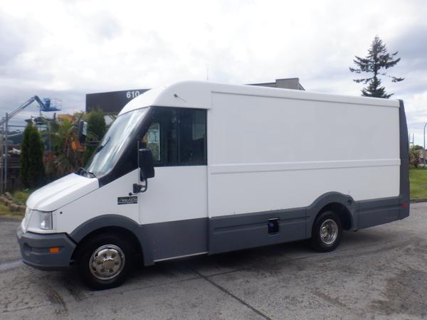 2012 Isuzu NPR 14 Foot Utilimaster Reach Step Van Diesel With Rear ...