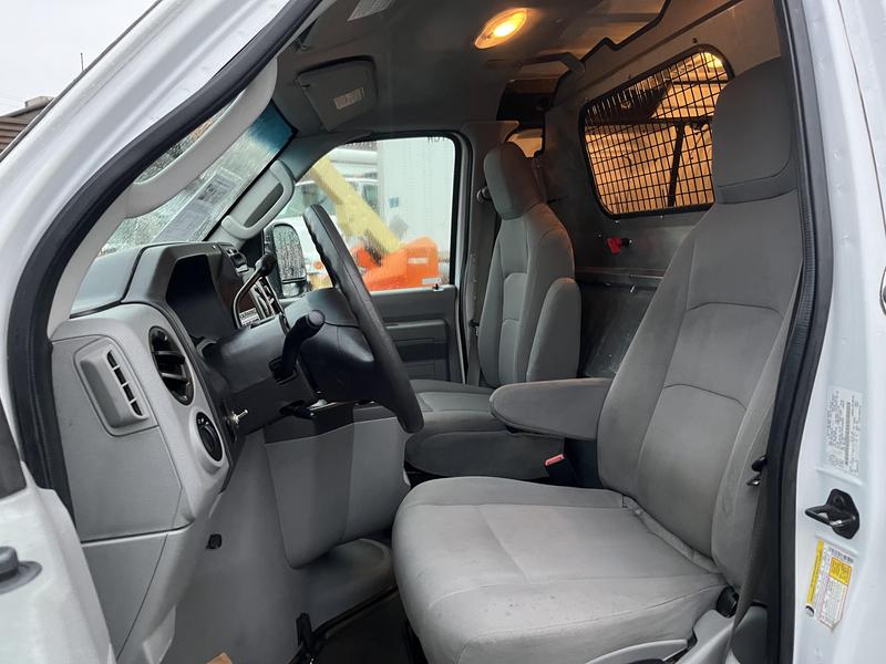 2011 Ford Econoline E-350 Super Duty | Repo.com