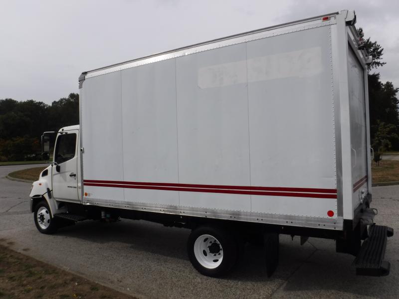 2009 Hino 165 16 Foot Diesel Cube Van with Ramp | Repo.com