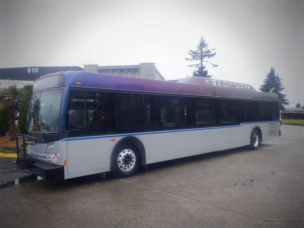 2006 New Flyer 38 Passenger Bus with Air Brakes Hybrid (may require ...