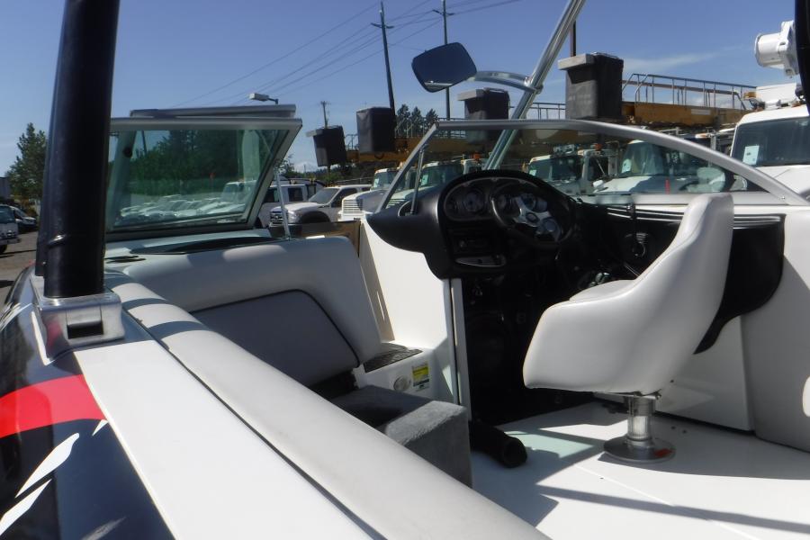 Repo.com | 2008 Centurion Speed Boat and Trailer