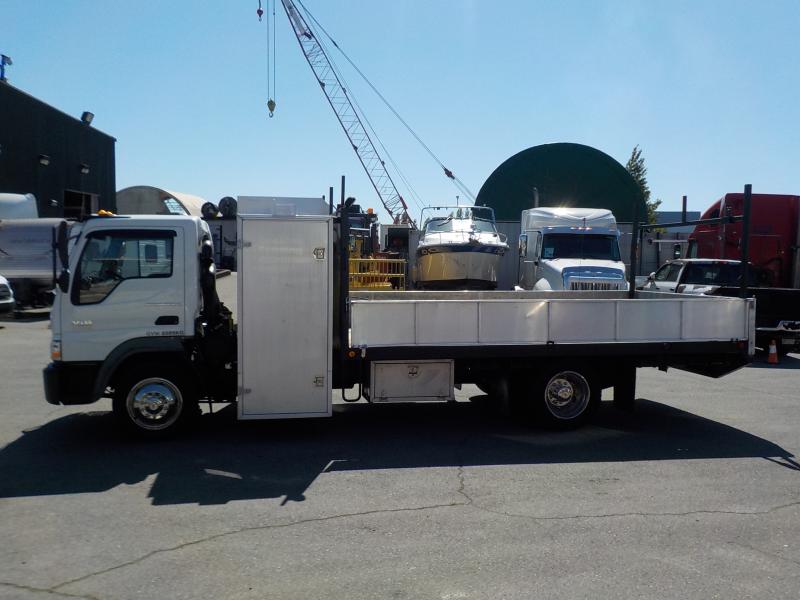 2007 International CF 600 LCF Diesel 14 Foot Flat deck | Repo.com