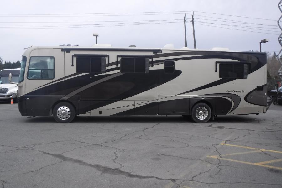 2006 Freightliner Cross Country 376DS Diesel Class A Motorhome with 2 ...