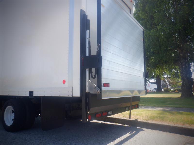 2018 Ford E-450 16 foot High Cube Van with Power Tailgate | Repo.com