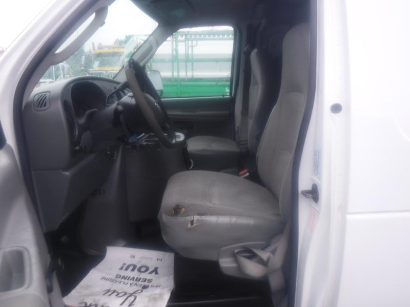 2003 Ford Econoline E-350 Super Duty Cargo Van Ladder Rack Rear ...