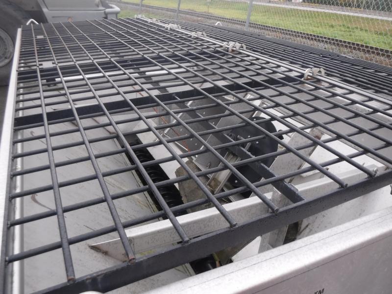 Swenson EVDA Dual Auger V-Box Hydraulic Spreader | Repo.com