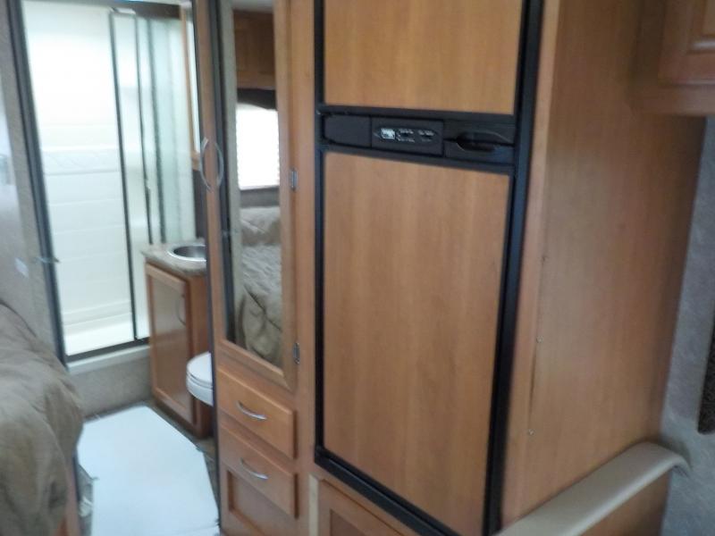 2010 Ford E-350 Four Winds 23A 23 Foot Class C Motorhome | Repo.com