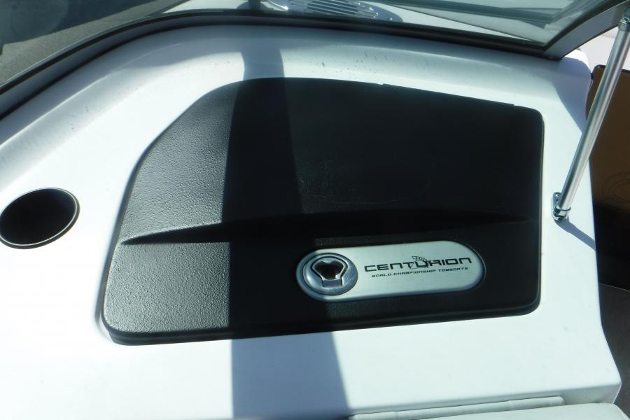 Repo.com | 2008 Centurion Speed Boat and Trailer