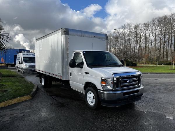 2021 Ford Econoline E-450 14 Foot Cube Van | Repo.com