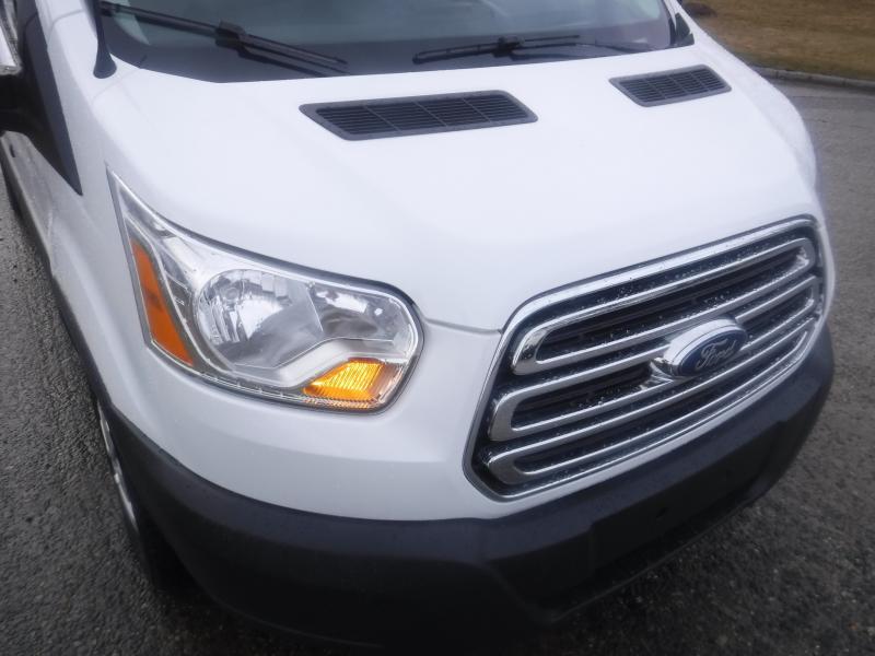 2017 Ford Transit 150 Medium Roof XLT 130 inch Wheelbase 8 Passenger ...