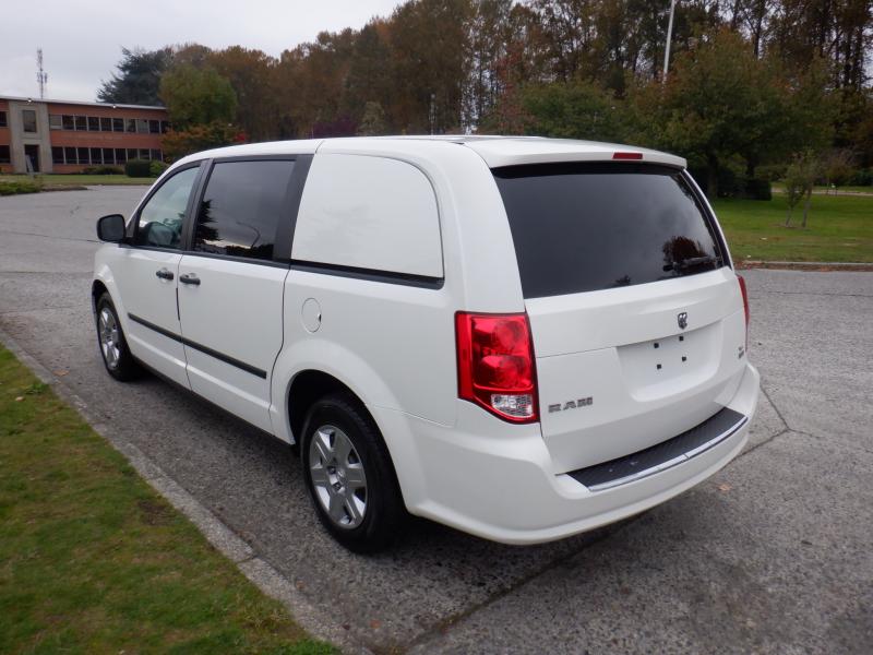 2013 Dodge Cargo Van With Rear Shelving | Repo.com