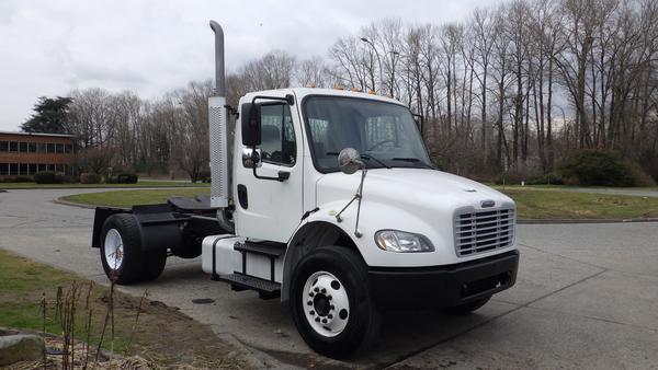 2003 Freightliner M2 106 Cab And Chassis 170-inch Wheelbase Diesel Air ...