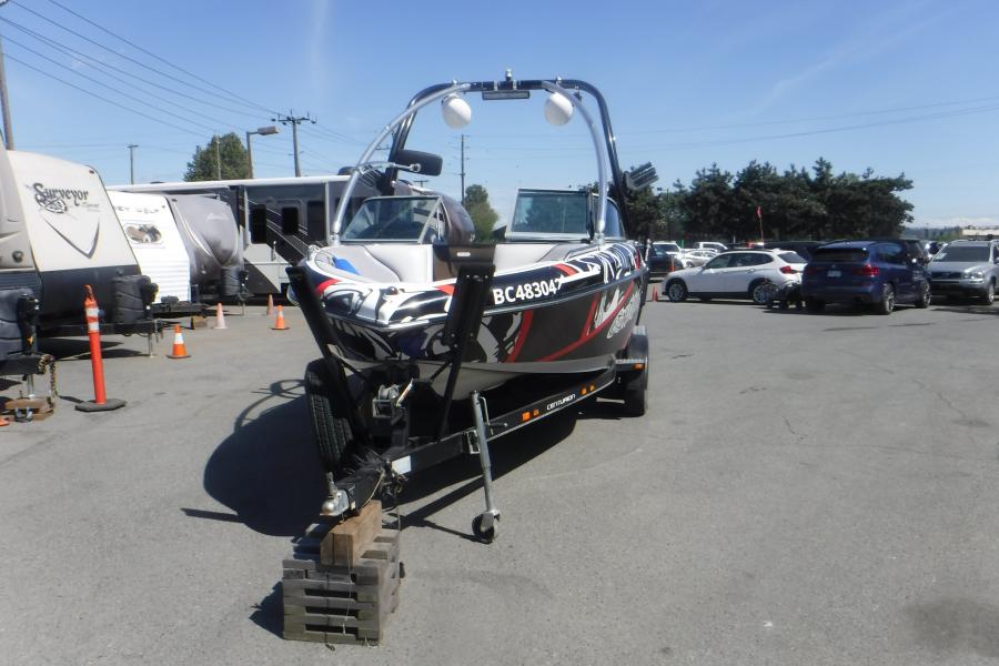 2008 Centurion Speed Boat and Trailer | Repo.com