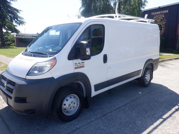 2014 RAM Promaster 1500 Low Roof 136-inch Wheel Base Cargo Van Ladder ...