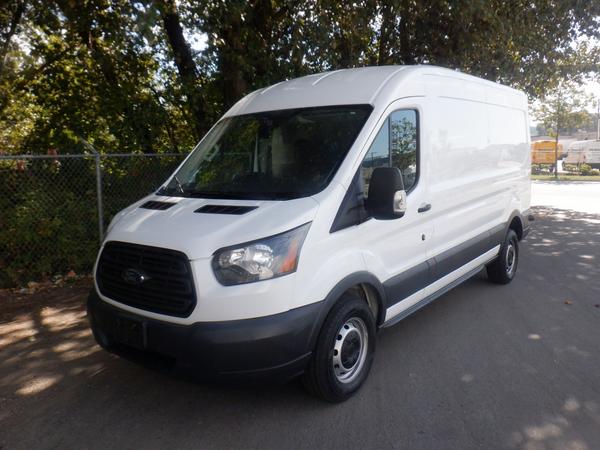 2017 Ford Transit 250 Cargo Van Medium Roof 148-inch WheelBase | Repo.com
