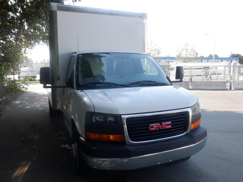 2015 GMC Savana G3500 16 Foot Cube Van | Repo.com