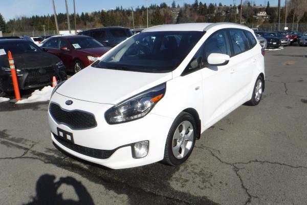 2015 Kia Rondo | Repo.com