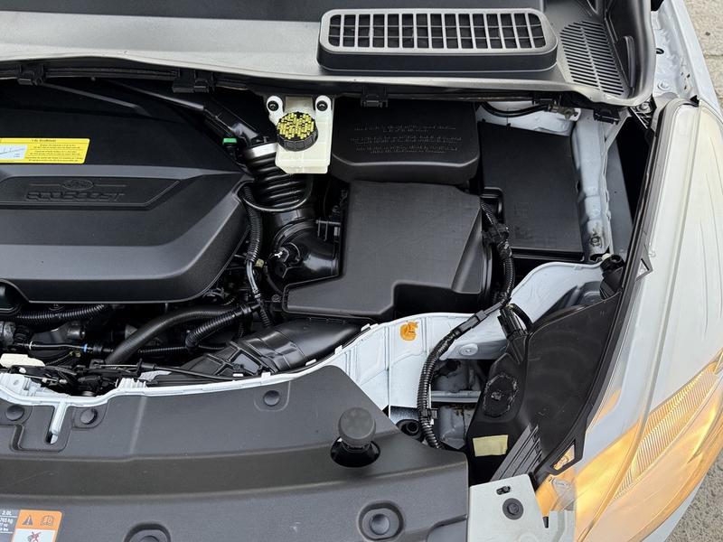 2014 Ford Escape SE 4WD Compact SUV | Repo.com