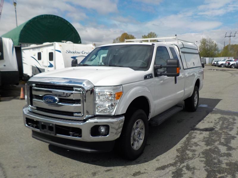 2016 Ford F-250 Sd Xlt with Service Canopy & Ladder Rack | Repo.com