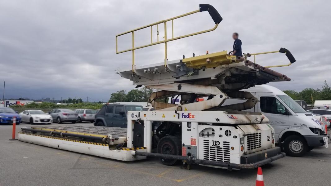 2006 TLD 929 Self-propelled, dual-platform loader | Repo.com