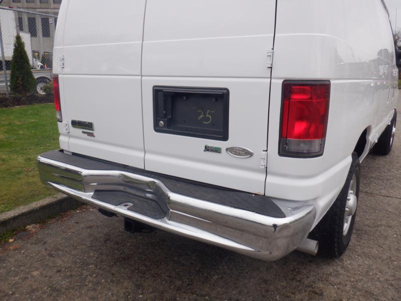 2014 Ford Econoline E-350 Cargo Van Rear Shelving Ladder Rack | Repo.com