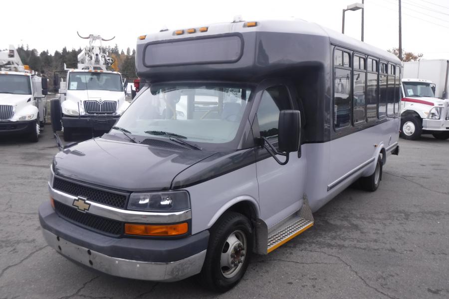 2014 Chevrolet Express G4500 21 Passenger Bus with Wheelchair ...