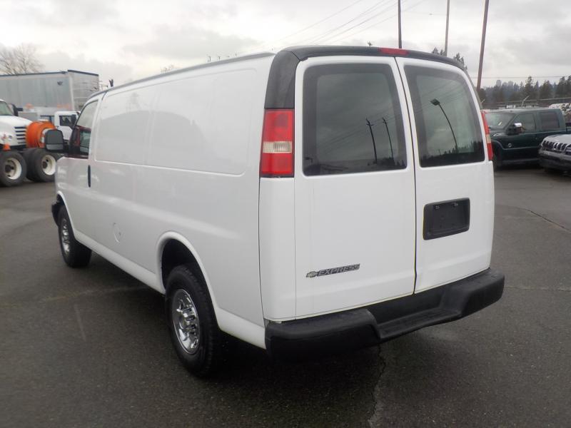2008 Chevrolet Express 2500 Cargo Van with Shelving | Repo.com