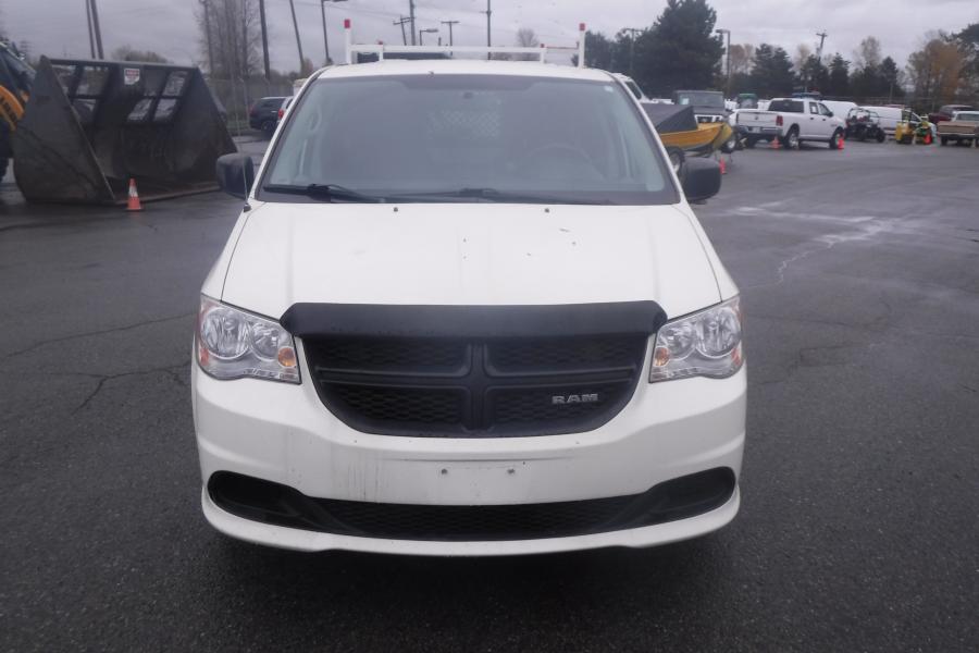 2013 Dodge Cargo Van with Rear Shelving | Repo.com