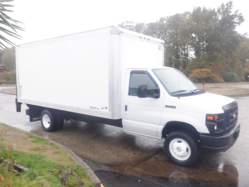 2012 Ford Econoline E450 Cube Van Dually With Power Tailgate | Repo.com