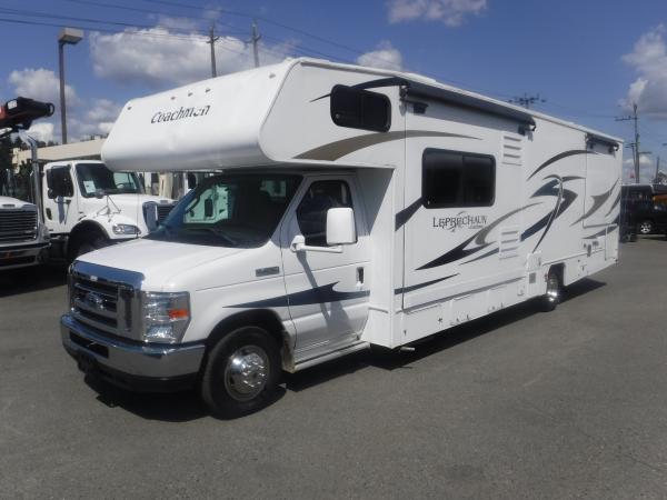 Repo.com | 2013 Ford E-450 Coachmen Leprechaun 317SA 31 Foot Motorhome ...