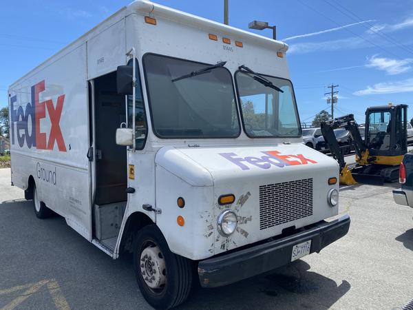 2007 Workhorse W42 18 Foot Step Cargo Van (Needs Work) | Repo.com