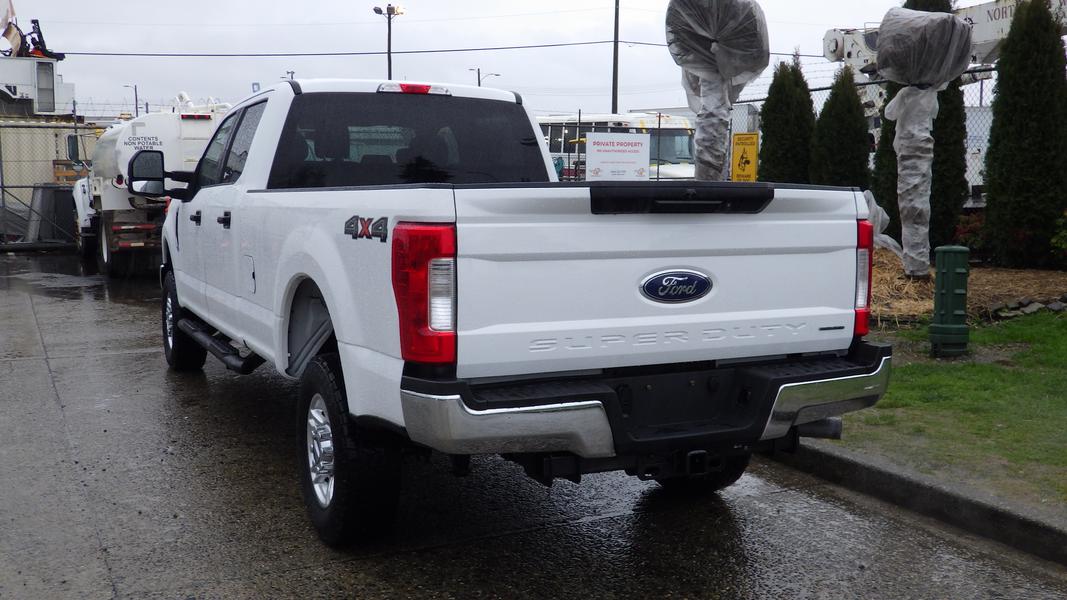 2017 Ford F-350 Sd Xlt Crew Cab Long Box 4WD | Repo.com