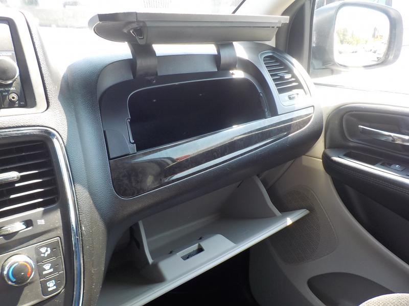 2014 Dodge Caravan Cargo Van with Bulkhead Divider, Shelving, & Ladder ...