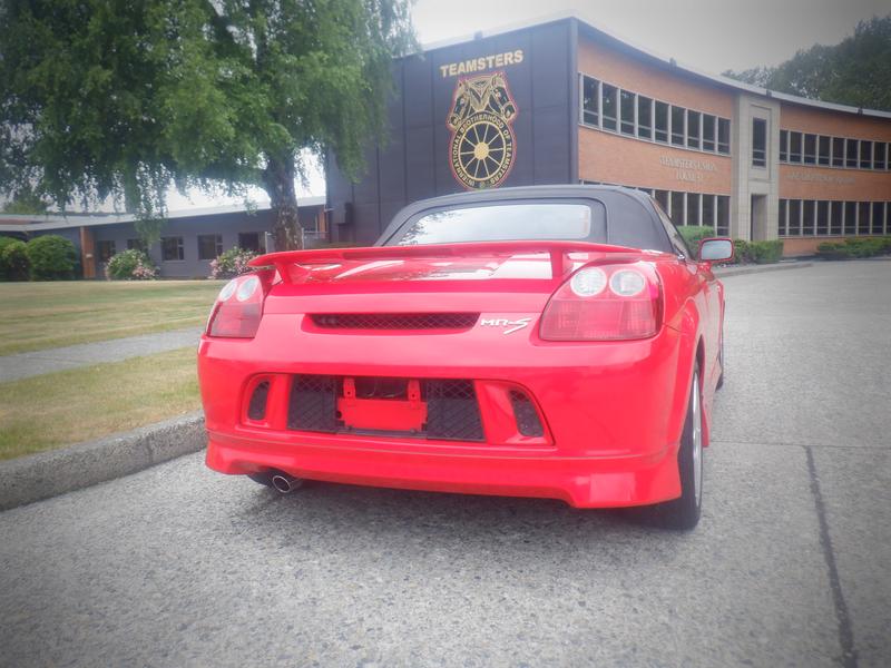 Repo.com | 2005 Toyota MRS Convertible Right Hand Drive