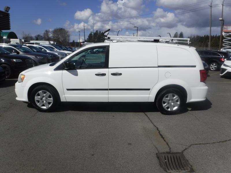 2013 Dodge Cargo Van With Rear Shelving And Ladder Rack | Repo.com