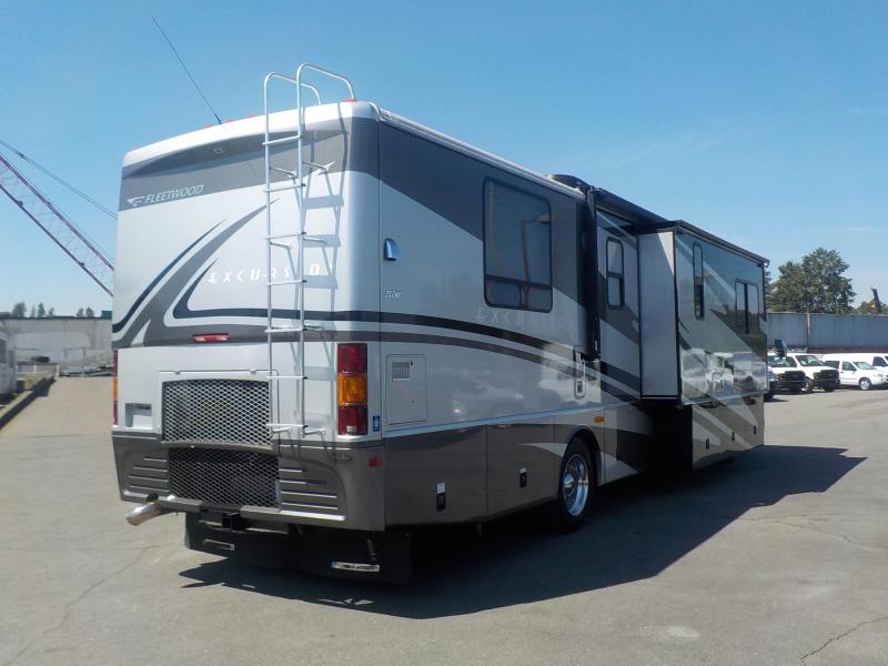 2004 Freightliner Fleetwood X-Line Excursion 350HP Class A 39 Foot ...