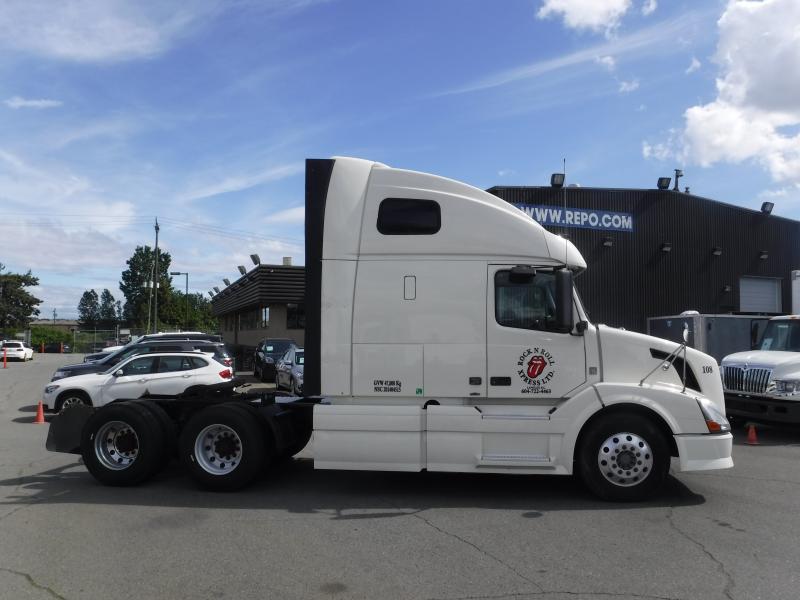2011 Volvo VNL Sleeper Cab Highway Tractor Diesel | Repo.com