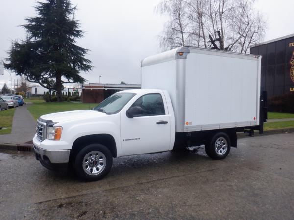 2009 GMC Sierra 1500 9 Foot Cube Box 3 Seater With Power Tailgate ...
