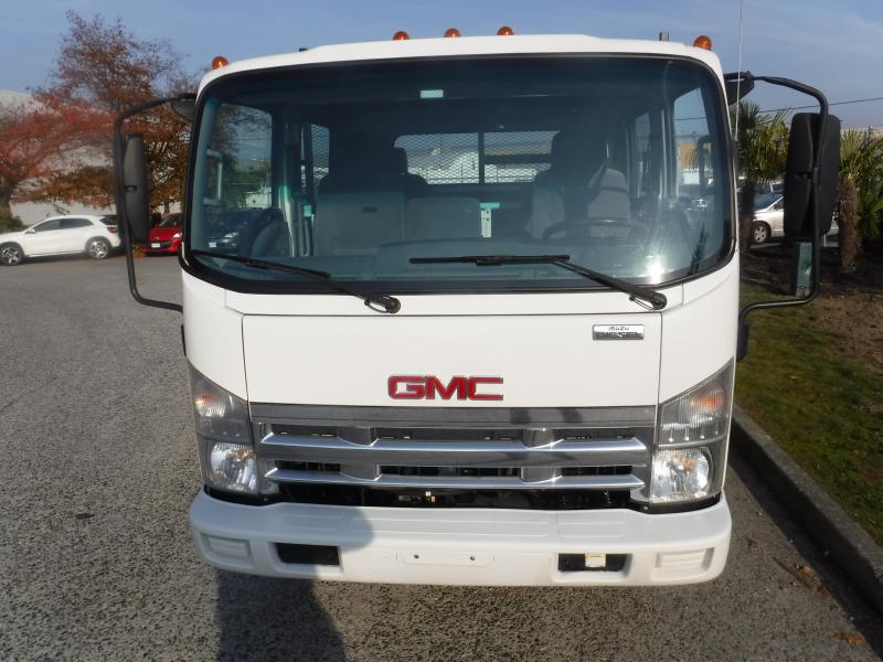 2008 GMC W5500 16 Foot Flat Deck Crew Cab Diesel | Repo.com
