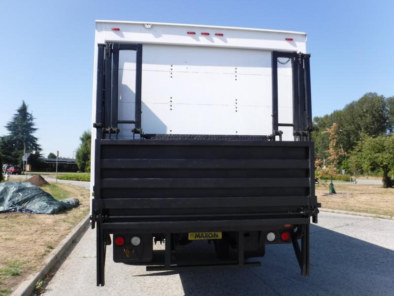 2010 Freightliner M2 106 20 Foot Cube Van Diesel with Air Brakes and ...
