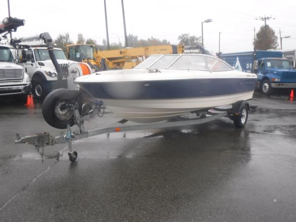 2003 Bayliner 2150 Fiber-Glass Runabout 21 Foot Boat with Trailer ...